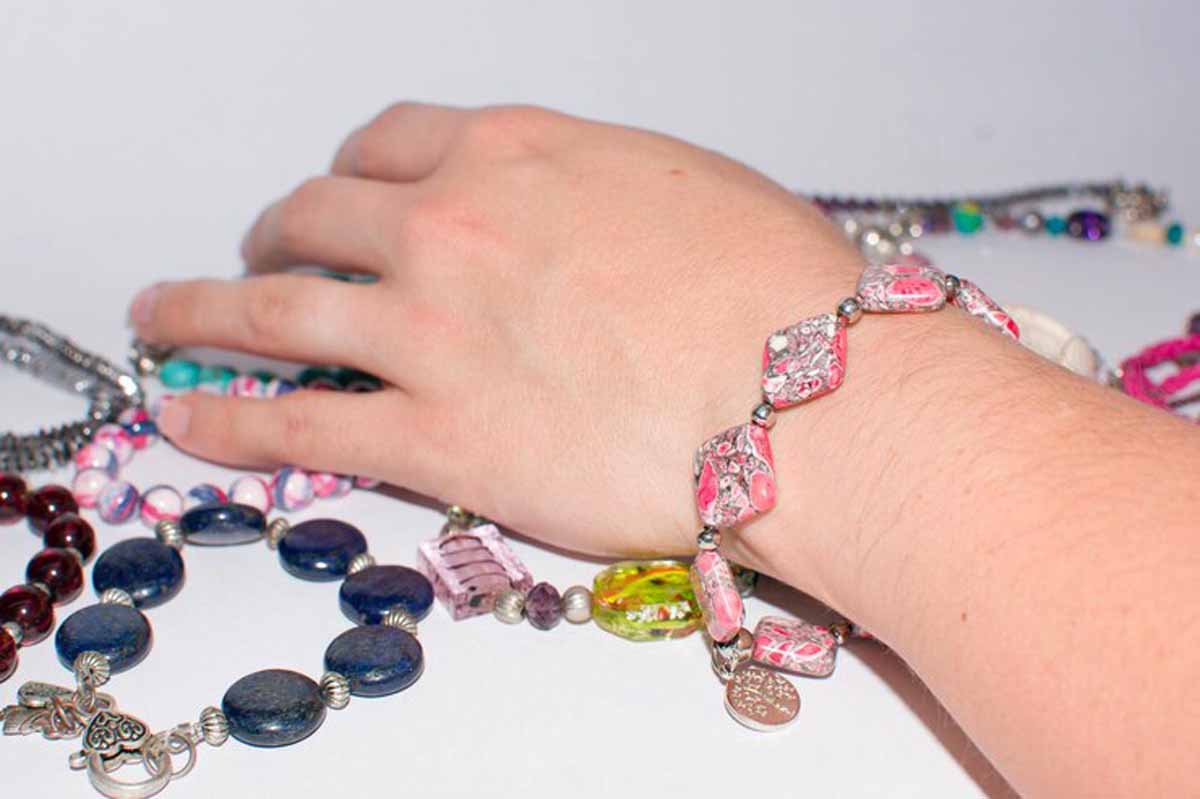 Is Pandora Jewelry Real? How to Tell If Yours Is Genuine